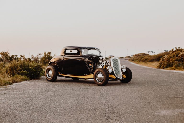 Our Guide to Classic Car Types: Part 1 - headlights.com