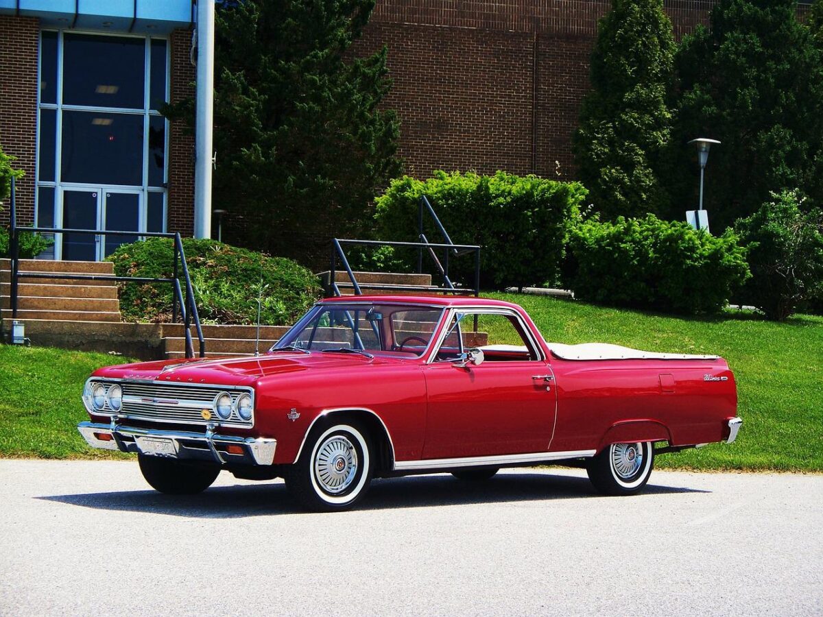 Our Guide to Classic Cars Types: Part 2 - headlights.com