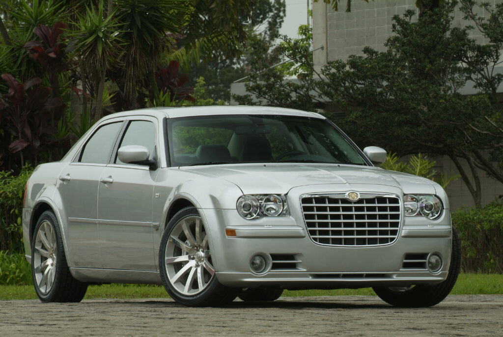 Ode to the Chrysler 300C - headlights.com