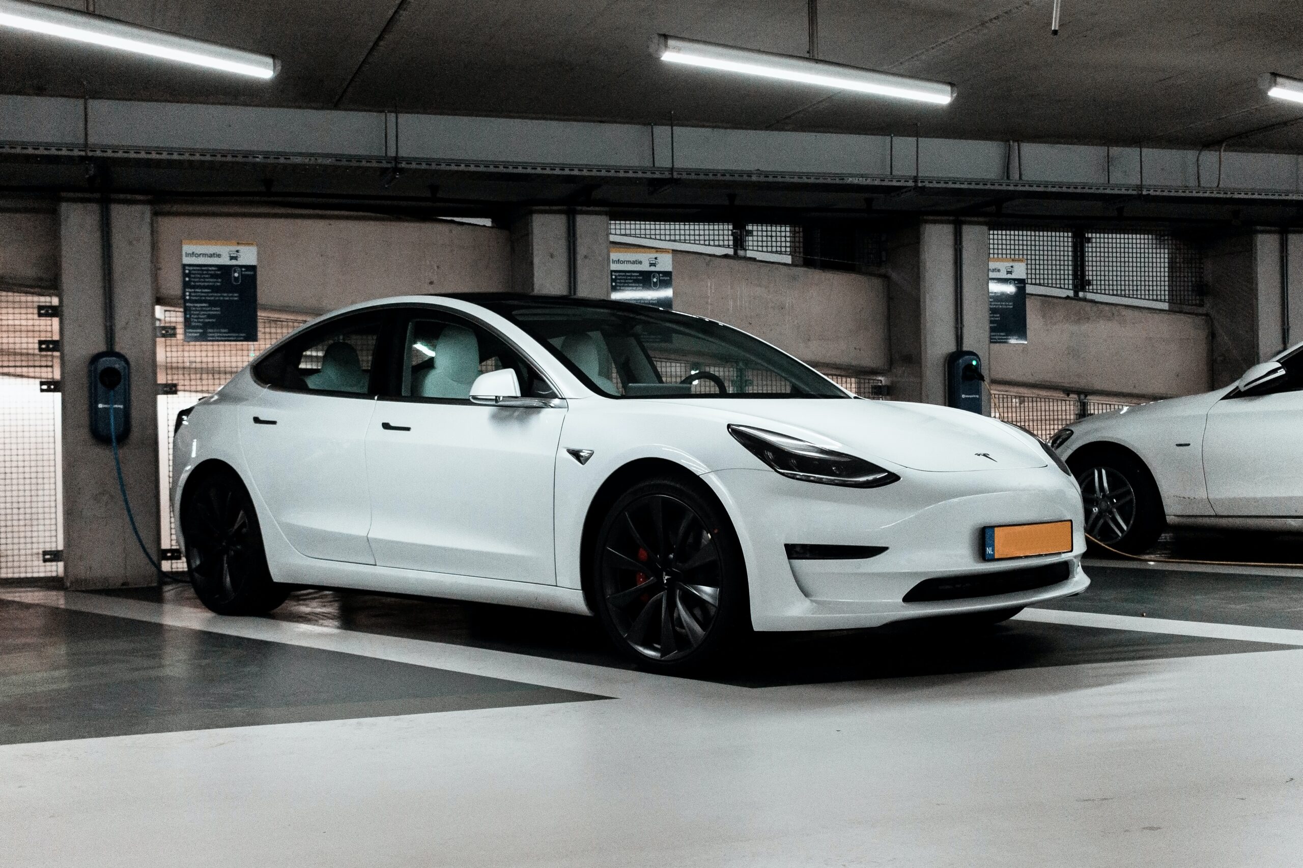 Breaking Down the Economics of Electric Vehicles - headlights.com